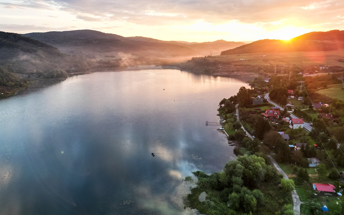 Lake Bezid: Your Nature Retreat in Transylvania - Wander Anyway